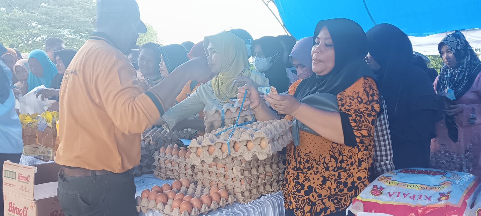 Ringankan Beban Warga Pemerintah Gelar Pasar Murah di Raja Jin - Pena ...